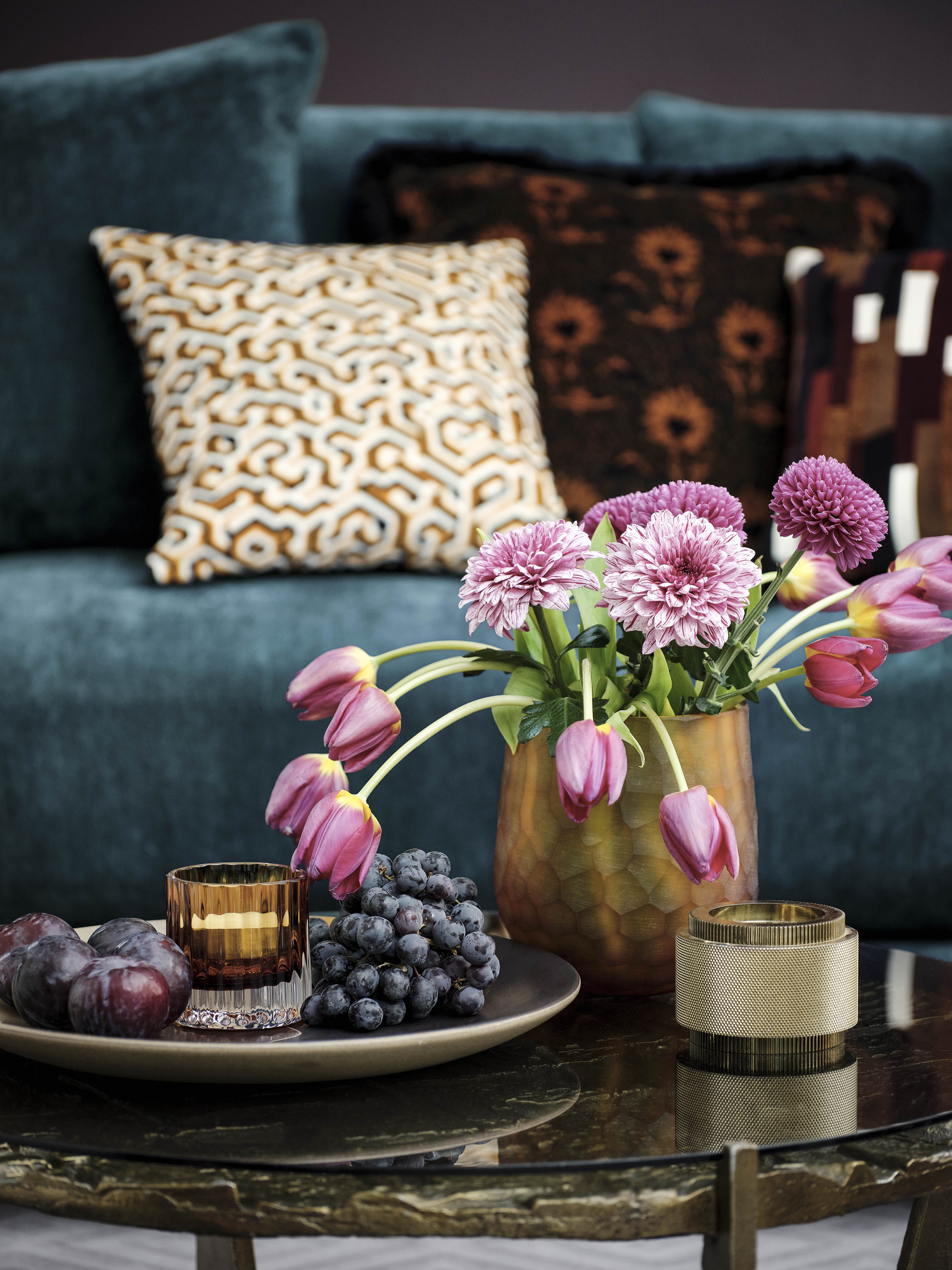 Coffee table decoration ideas How to style your coffee table