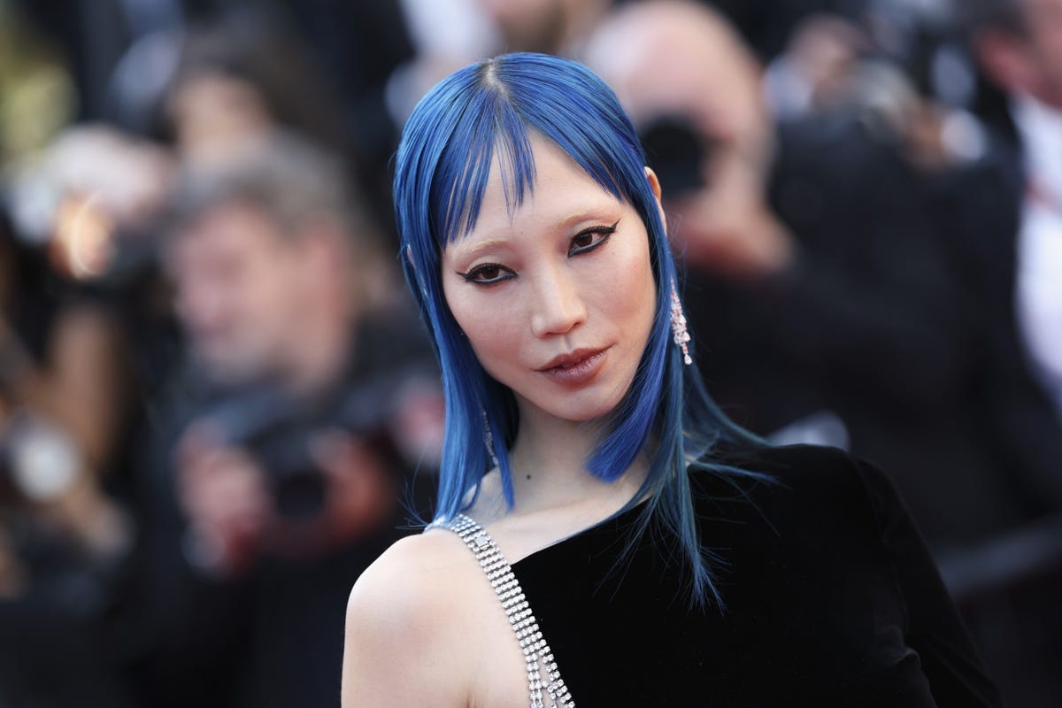 Soo Joo Park On Dying Her Hair Blue At Cannes Film Festival