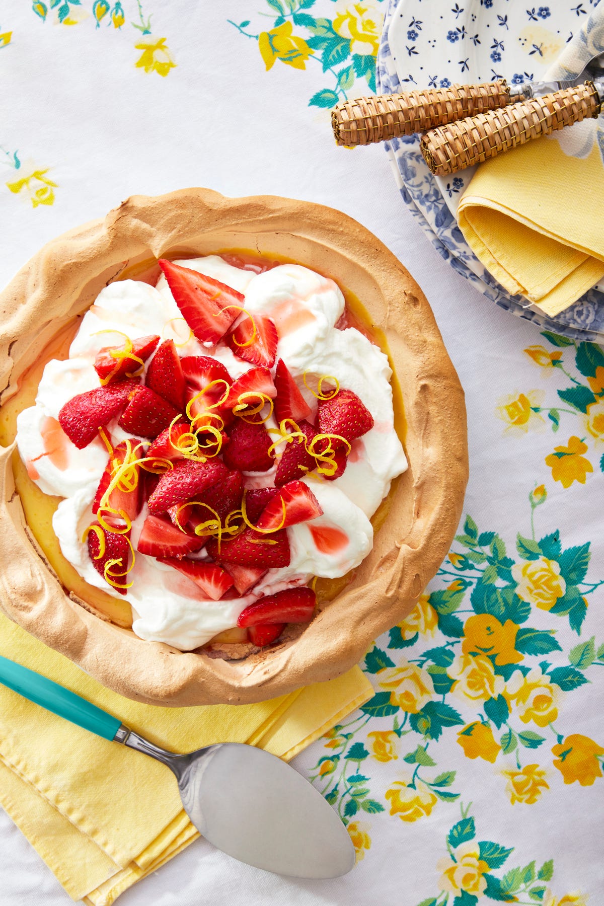 Best Strawberry Lemonade Angel Pie Recipe