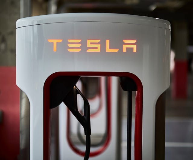 Suma Y Sigue Tesla Abre Dos Nuevos Supercharger En España