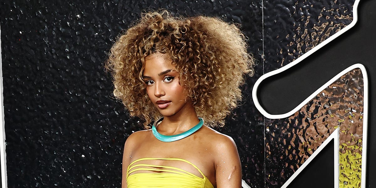 Tyla Wears Yellow String Minidress to the 2024 MTV VMAs Tyla Wears Yellow String Minidress to the 2024 MTV VMAs