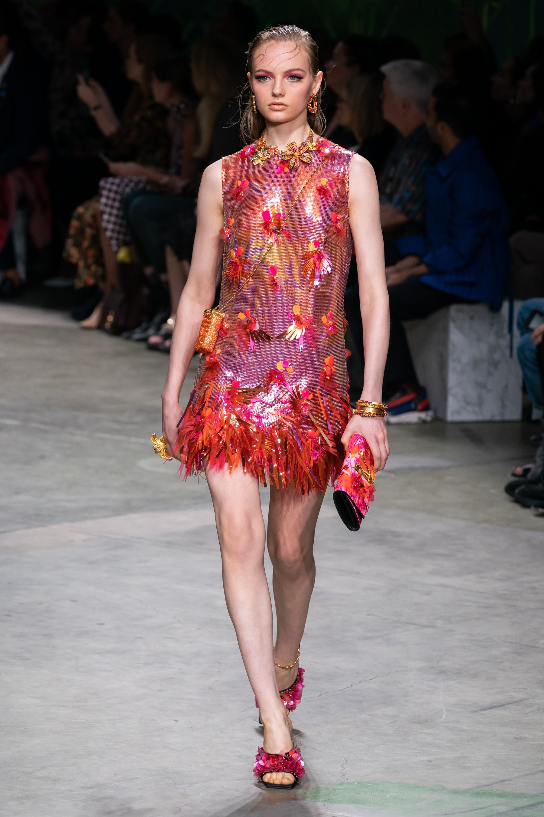 VERSACE」(ヴェルサーチェ)|2020春夏コレクション VERSACE」(ヴェルサーチェ)|2020春夏コレクション