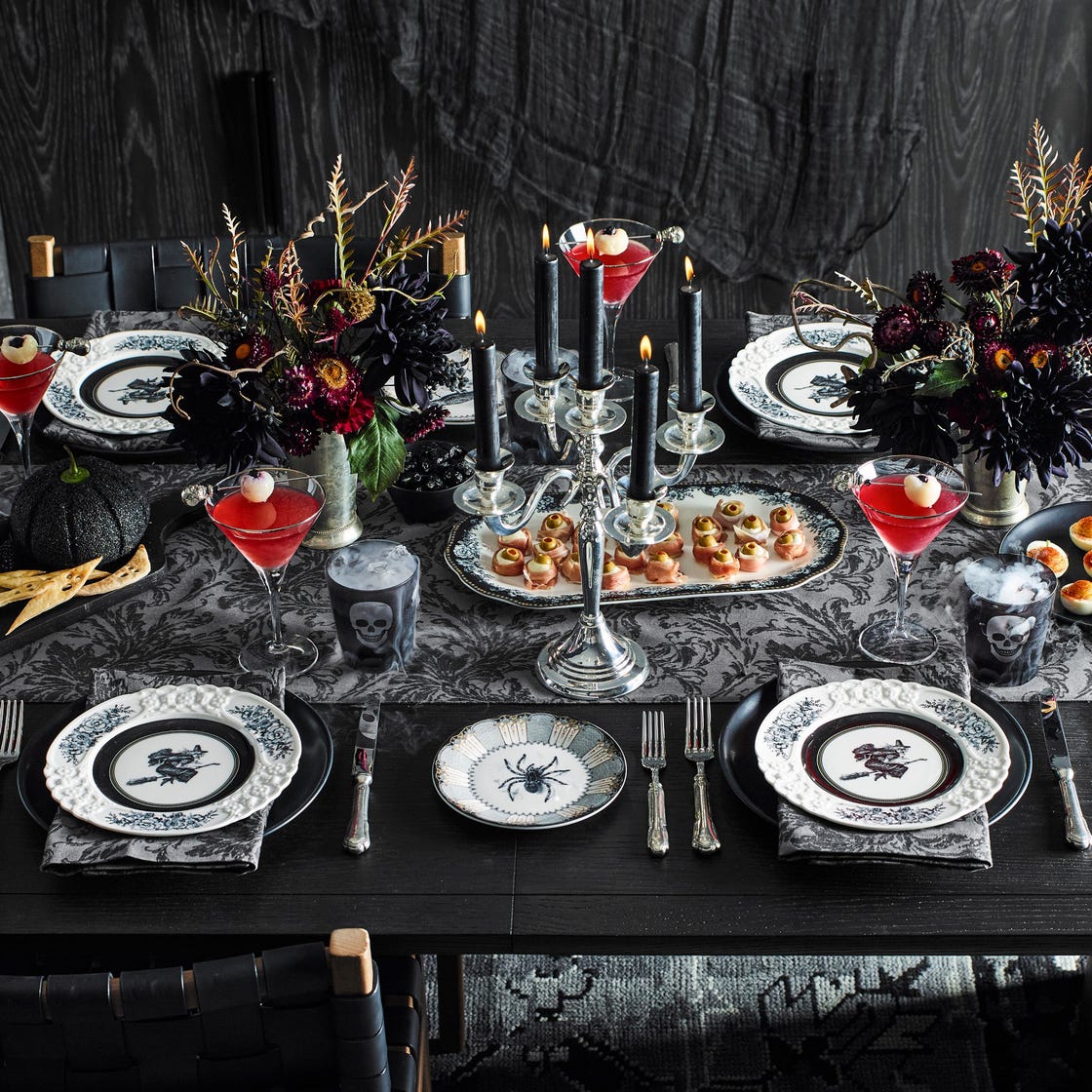Halloween table store