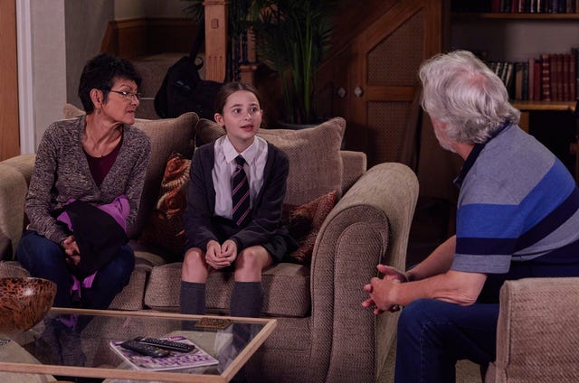 Coronation Street spoilers - Stu in upsetting Christmas story Coronation Street spoilers - Stu in upsetting Christmas story