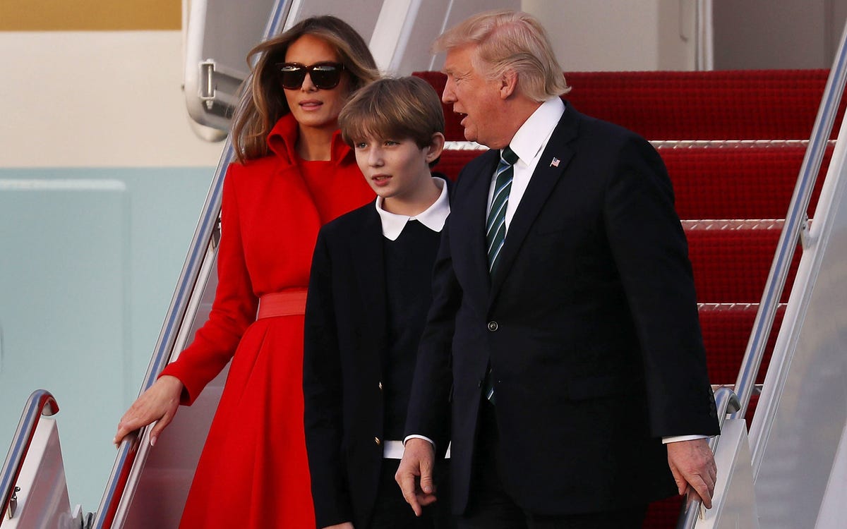 メラニア・トランプ夫人と息子バロン君がホワイトハウスに入居へ