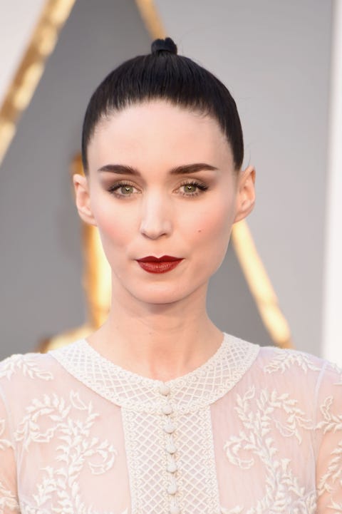 50 Best Top Knot Hairstyles Of 2017 Celebrity Top Knot Ideas