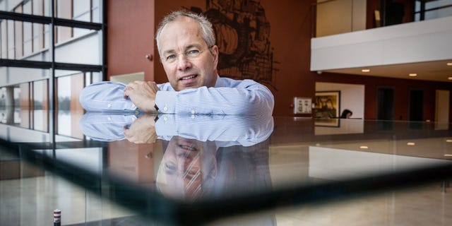 Quote 500-miljardairstelg Pieter van Oord wordt nieuwe baas Schiphol