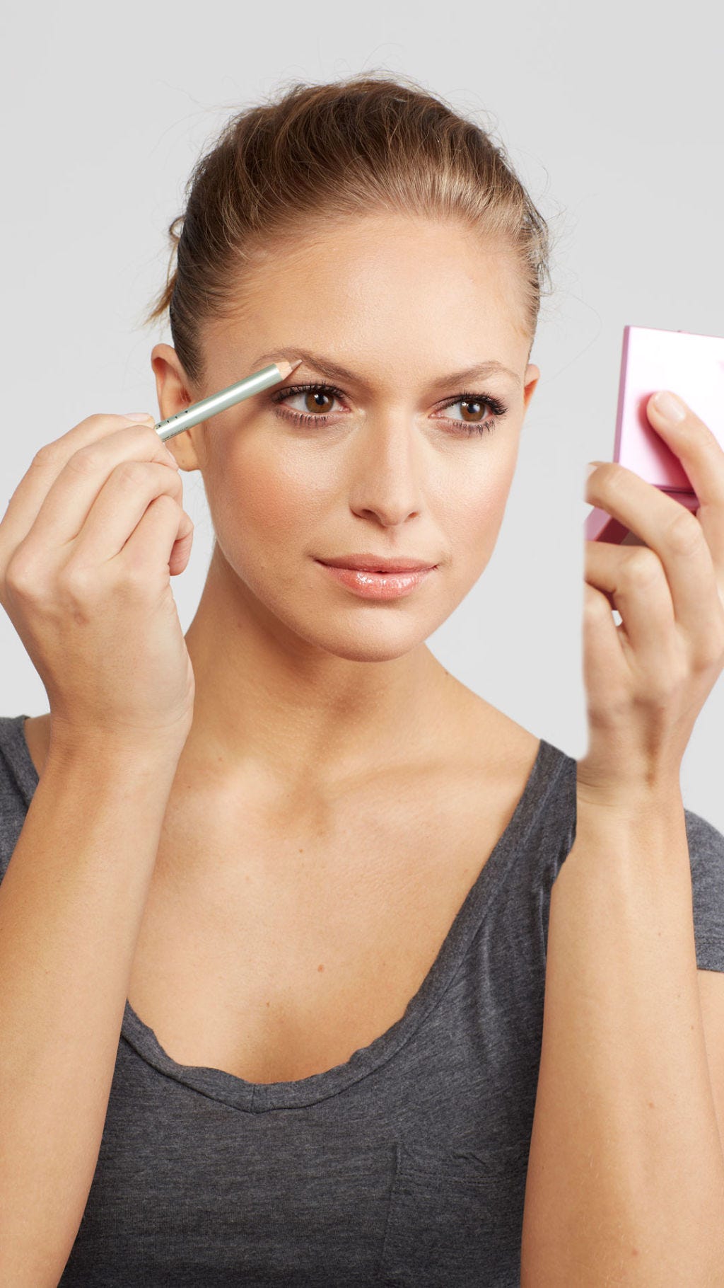 Mally Roncal Tips To Shape Your Brows How To Fill In Eyebrows With Makeup