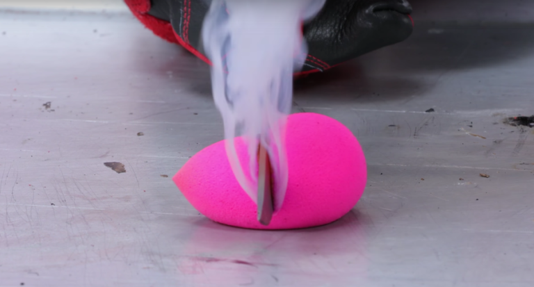 watch-jeffree-star-cut-a-beauty-blender-in-half-with-a-1000-f-knife