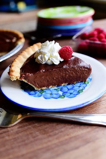 Pioneer woman chocolate pie store
