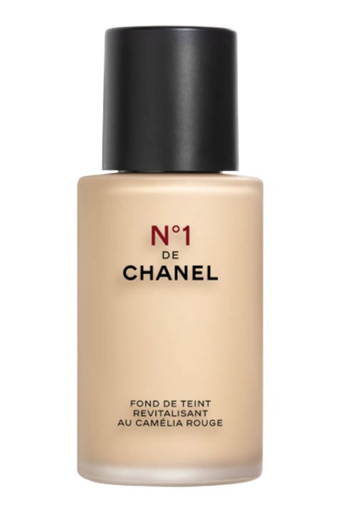 20 Best Natural Foundations Of 2022 For Organic And Clean Lovers