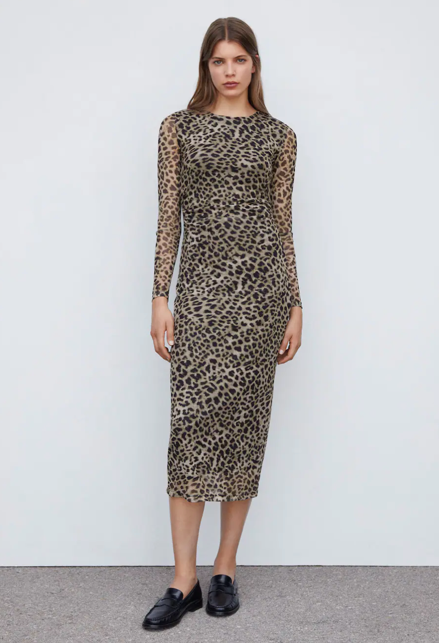 Selena Gomez Luce El Vestido De Leopardo Más Increíble Y Mango Tiene