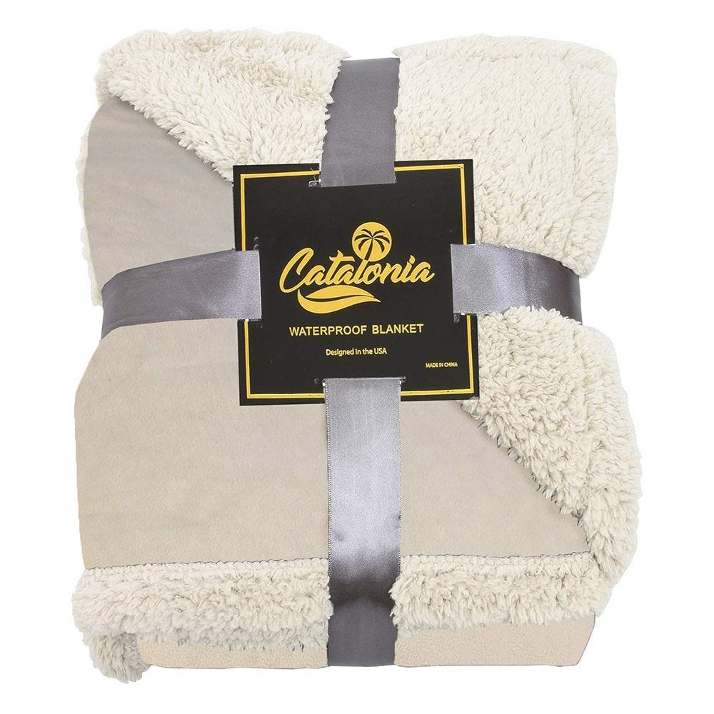 11 Best Sex Blankets For Clean Intimacy Per Experts
