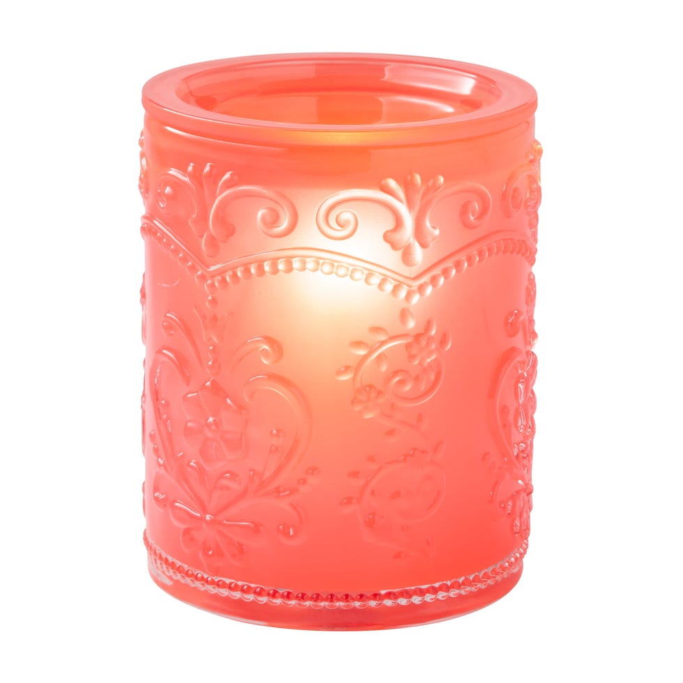 See How Ree Drummond Makes DIY Wax Melts from Old Candles See How Ree Drummond Makes DIY Wax Melts from Old Candles
