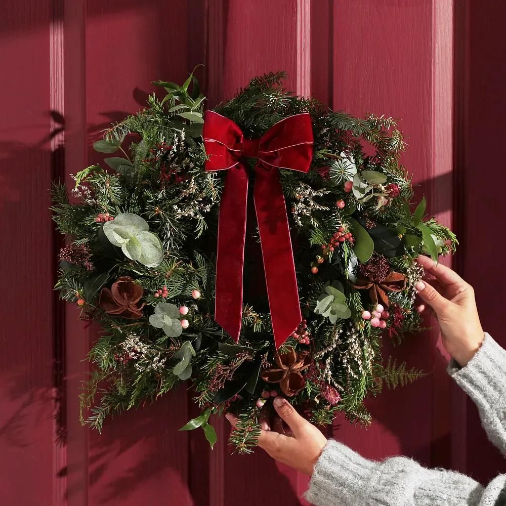 The best real Christmas wreaths for your home