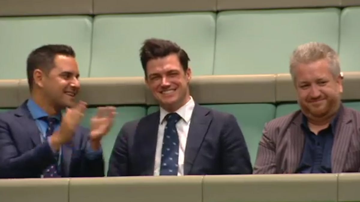 This Mp Proposing To His Partner During A Same Sex Marriage Debate In