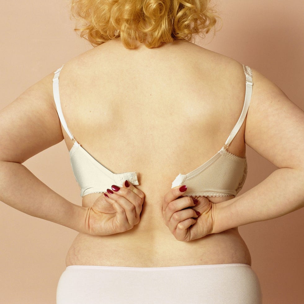 10 Best Bras For Older Women That Provide Comfort And Support